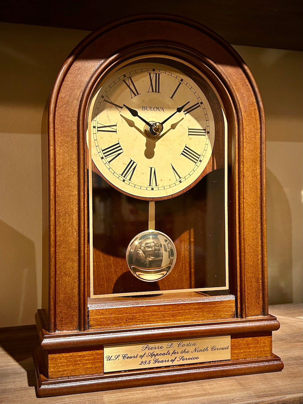 Bulova Hardwick Arch Pendulum Mantel Clock – Unforgettable Engraved Gifts